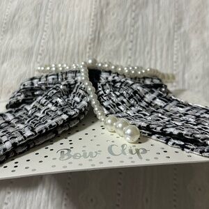 DANBAR GLOBAL | Accessories | Danbar Global Black White Velvet Tweed ...